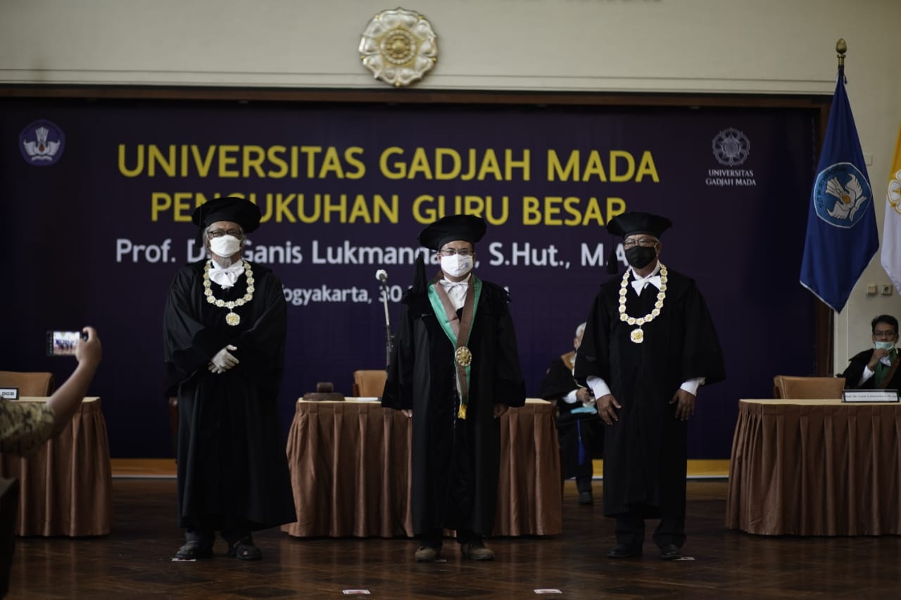 MASA DEPAN KAYU, PENYEDIA BAHAN KIMIA ALAMI RAMAH LINGKUNGAN – Fakultas ...